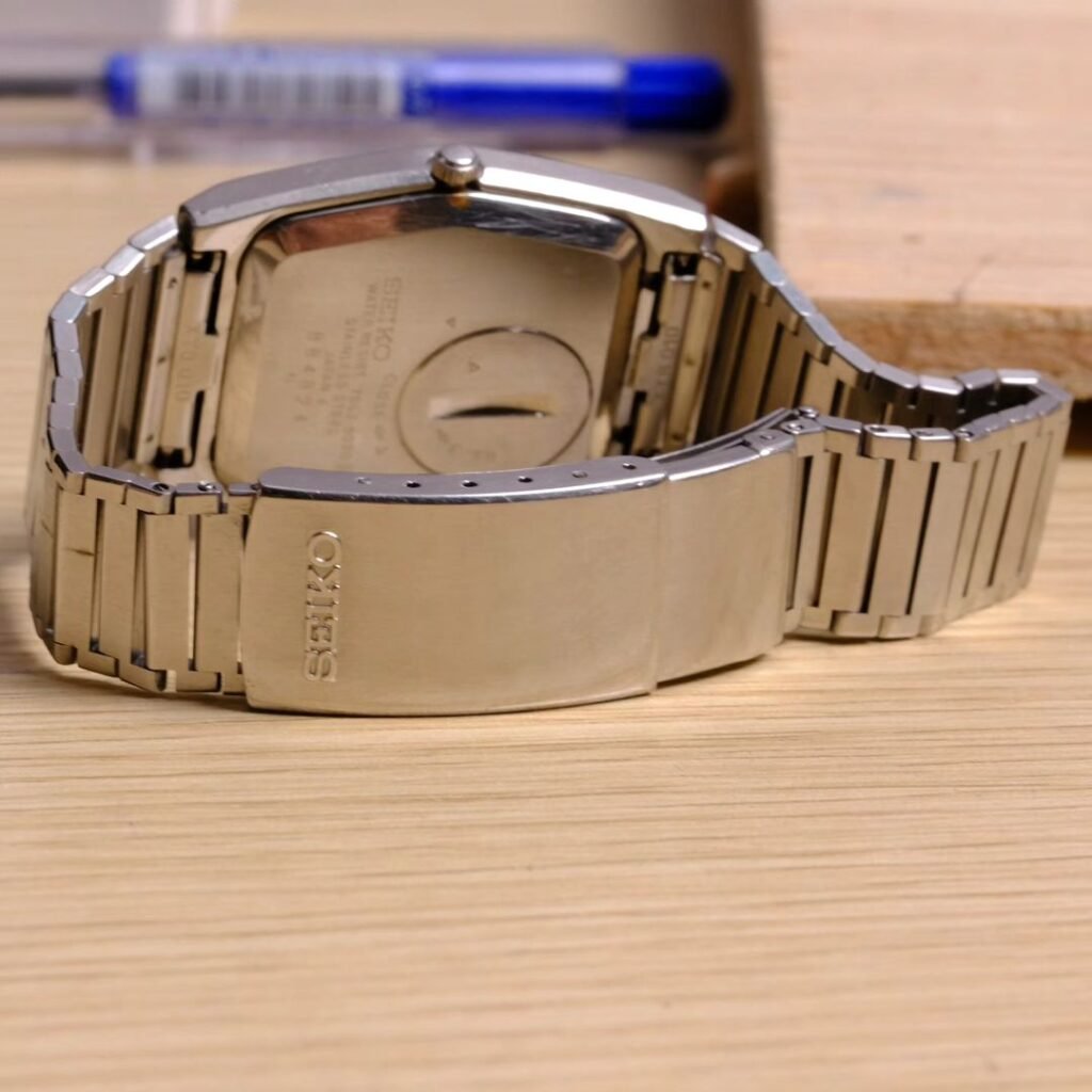 Seiko Chronograph 7A48 - 7010 from February 1984 - Seiko Vintage