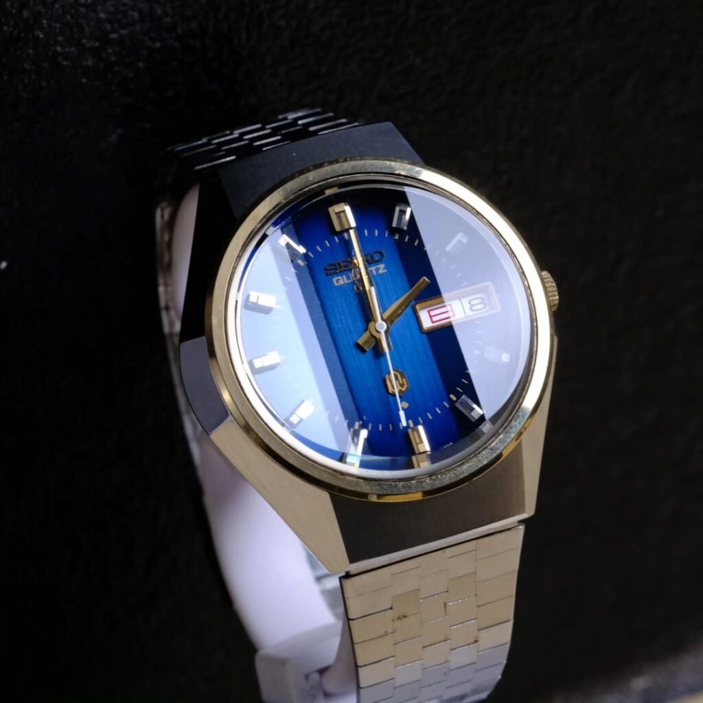 Seiko QR 3863 - 7020 from December 1973 - Seiko Vintage