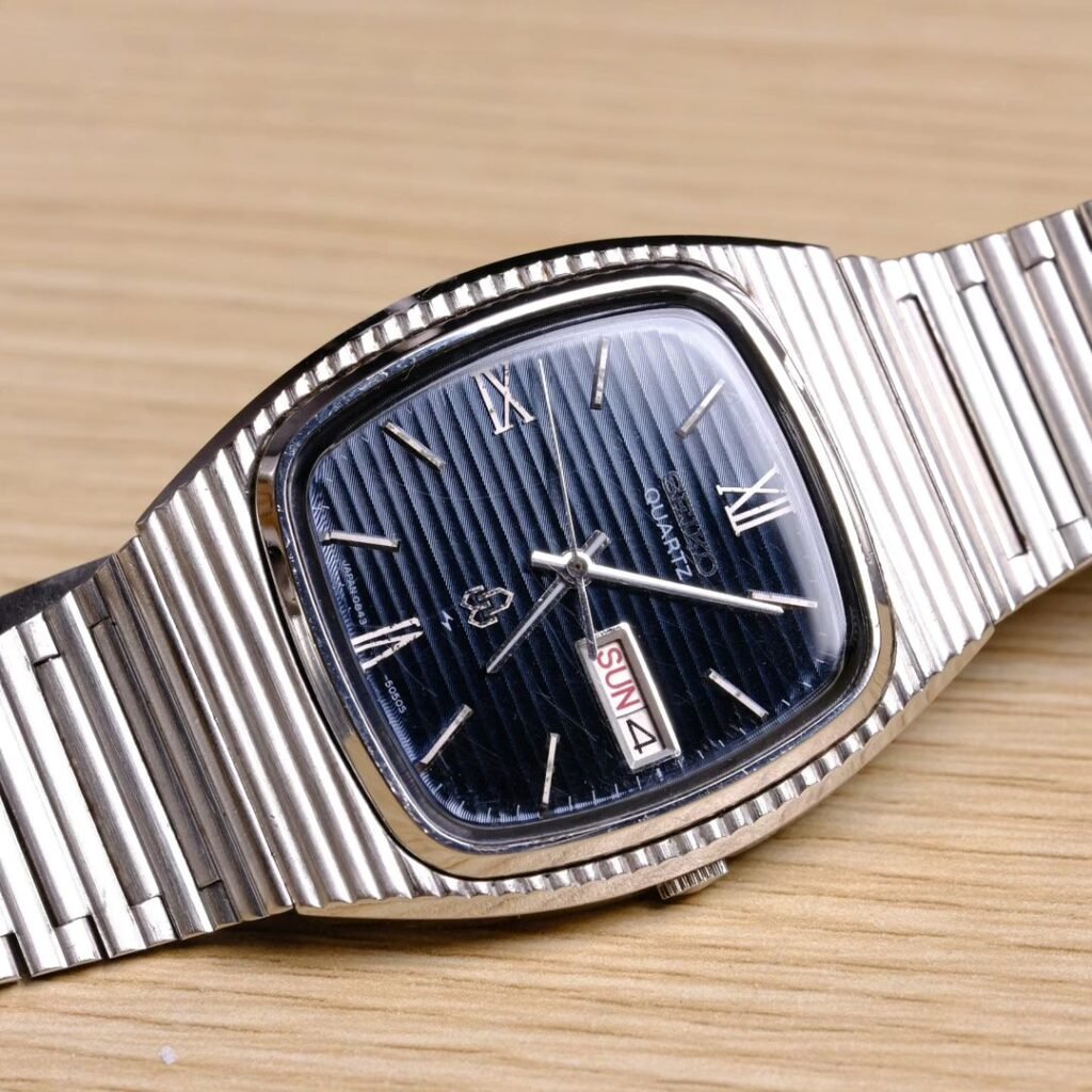 Seiko Quartz 0843 - 5050 Blue dial from 1976 - Seiko Vintage