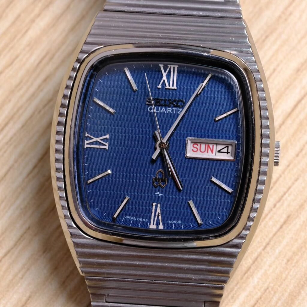 Seiko Quartz 0843 - 5050 Blue dial from 1976 - Seiko Vintage
