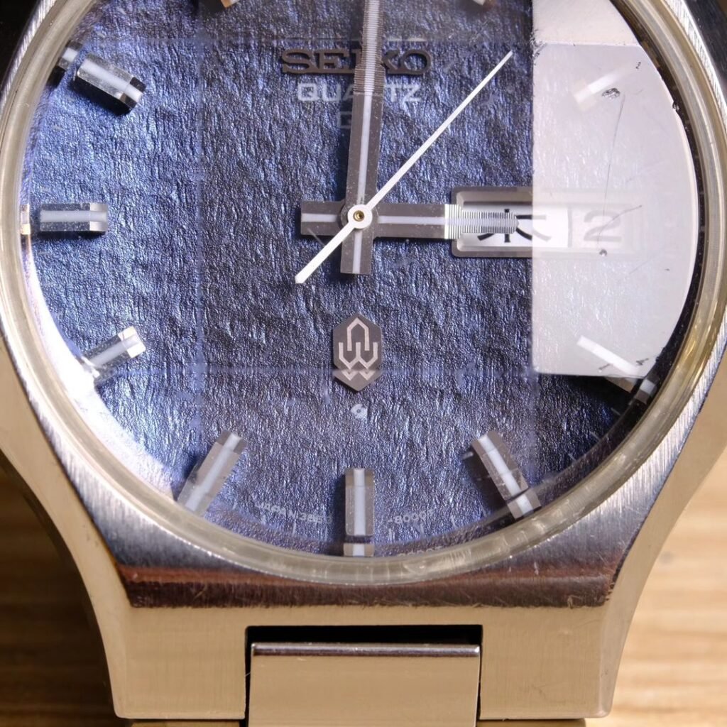 Seiko Quartz QR 3863 - 8000 Purple snow dial from March 1974 - Seiko ...