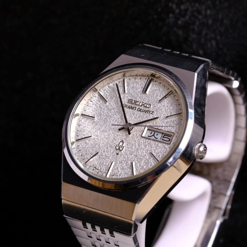 Grand Quartz 4843 - 8100 from September 1977 - Seiko Vintage