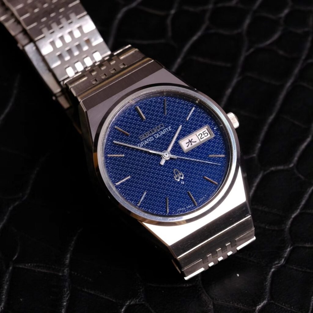 Seiko Grand Quartz 4843 - 8050 Blue dial from June 1976 - Seiko Vintage