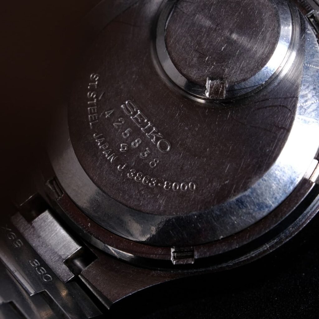 Seiko Quartz 3863 - 8000 Green dial from February 1974 - Seiko Vintage