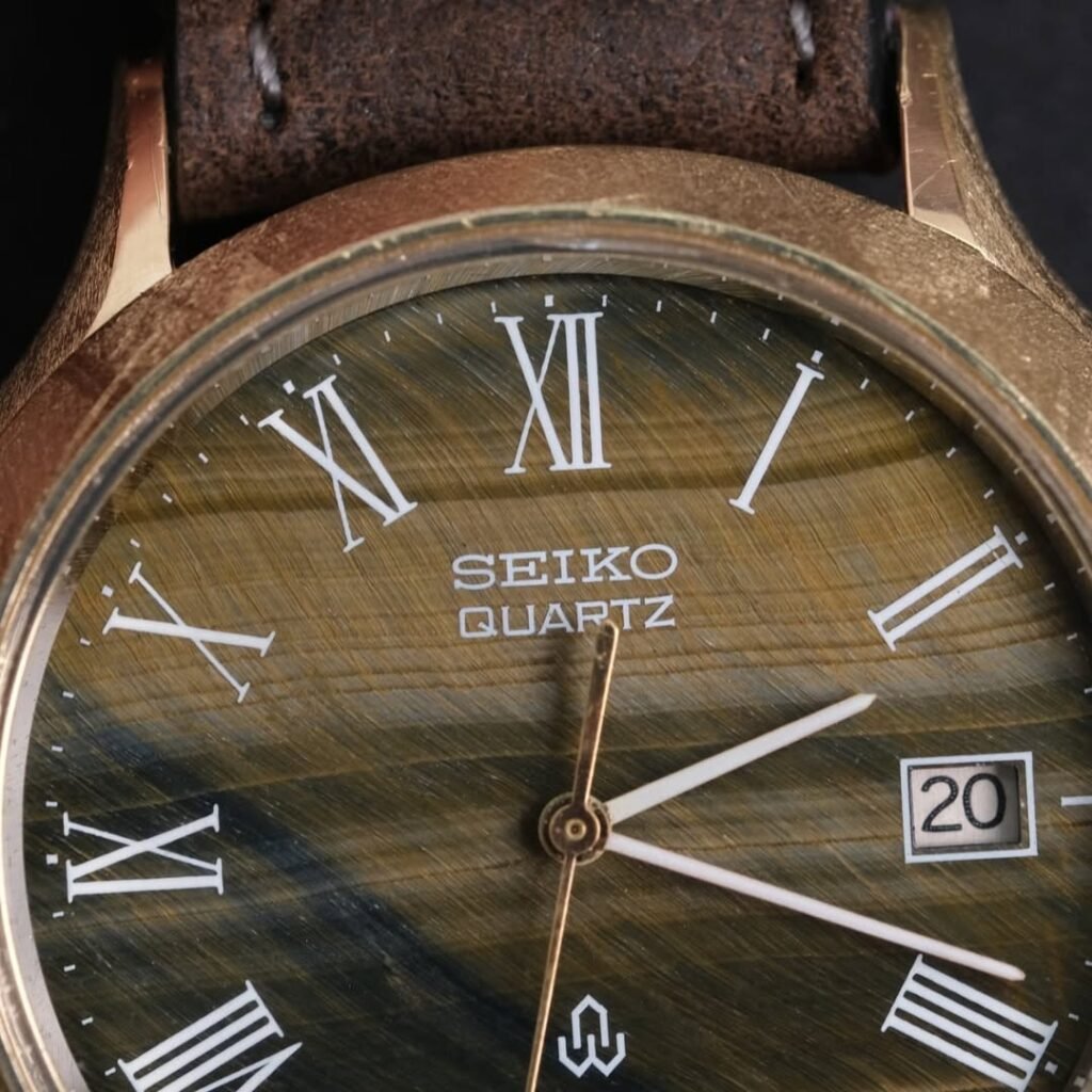 Seiko Quartz 0842 - 7000 Tiger eye dial from July 1975 - Seiko Vintage