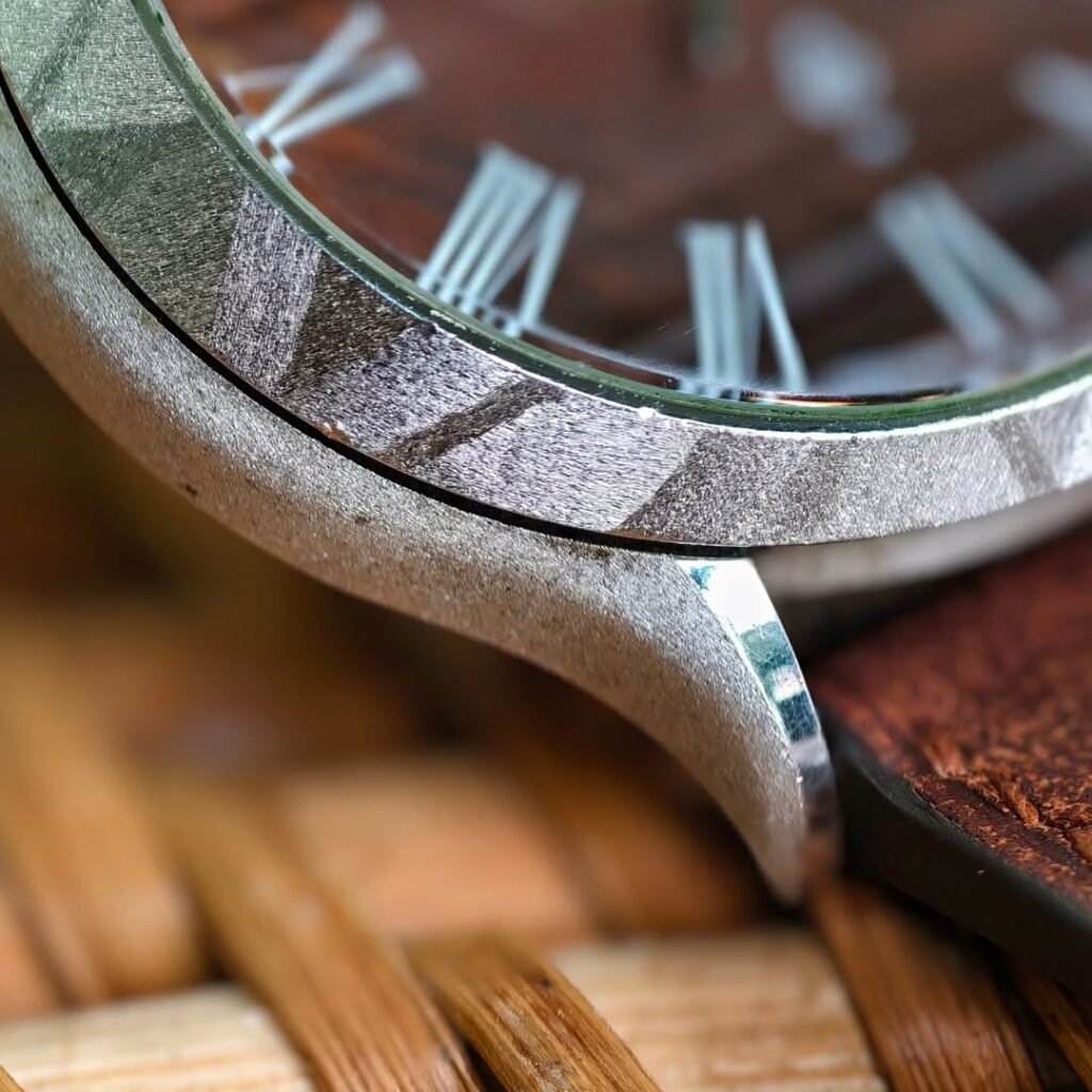 Seiko Quartz 0842 - 7000 APDP Tiger's Eye Stone Dial from July 1975 ...