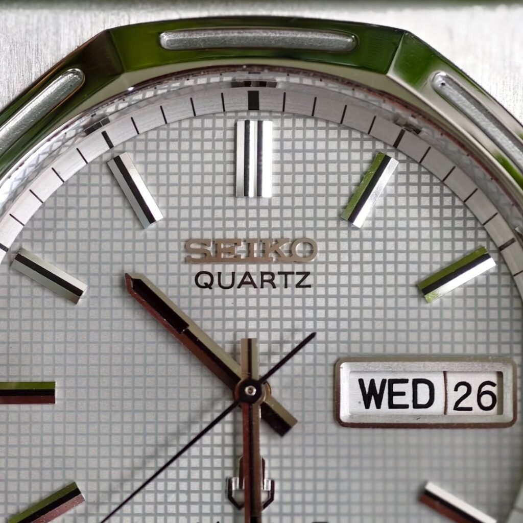 Seiko Silver Wave Z 7123 - 8060 " Royal Oak " from September 1978 ...